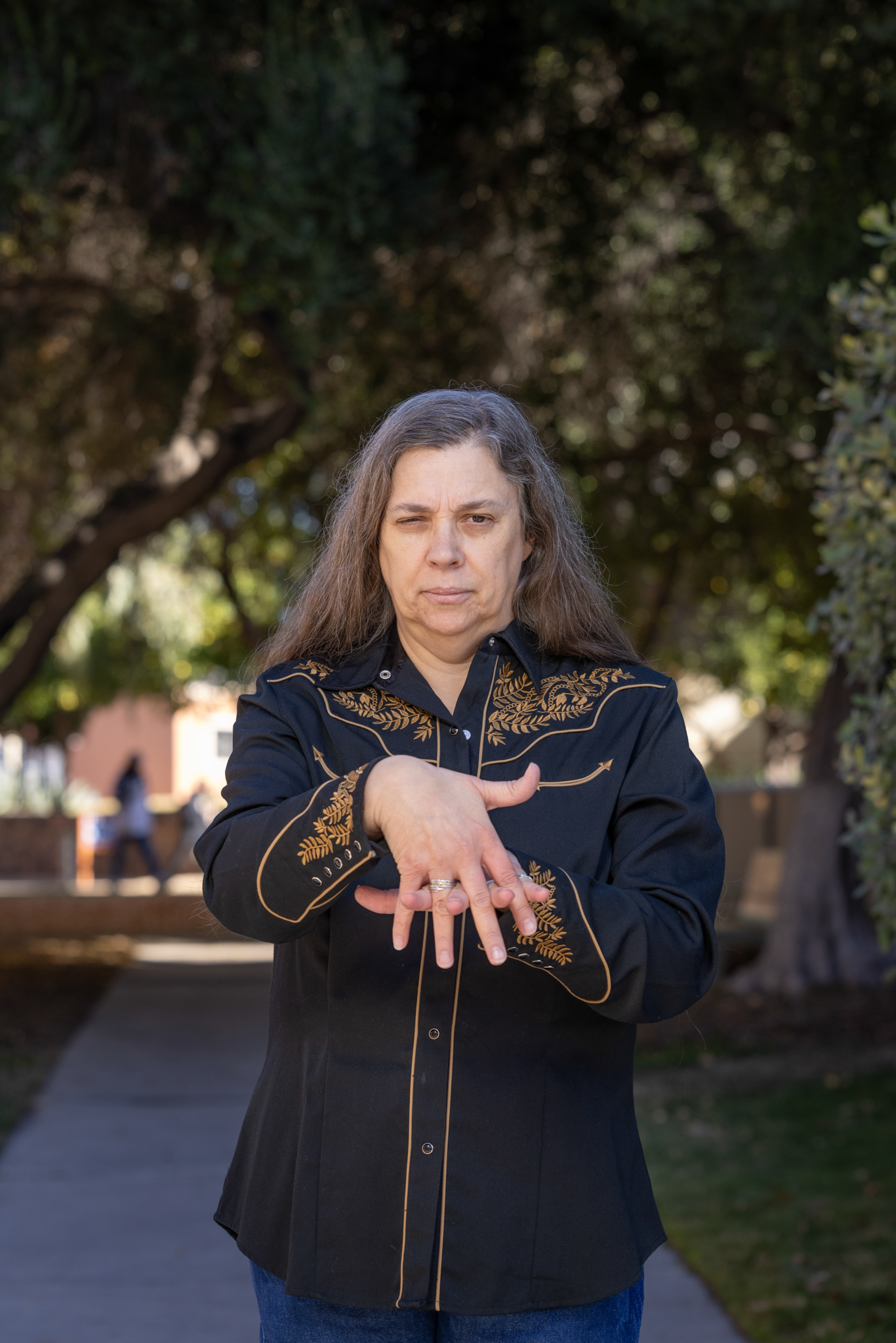 The Native Hand Talk Video Dictionary | Arizona Alumni